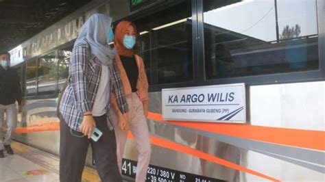 Kai Daop Bandung Tetap Wajibkan Penumpang Pakai Masker