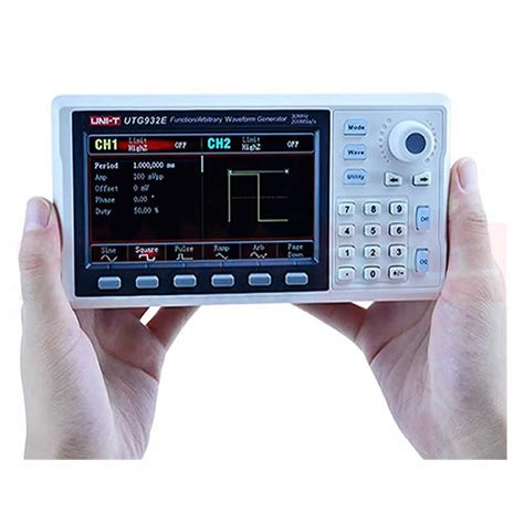 Generador De Funciones 25MHZ UTG2025A Osaka Electronics