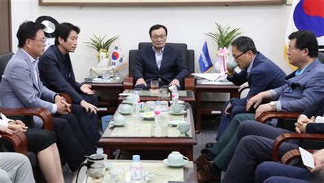 민주당 조국 수사 피의사실 유포 경고·우려