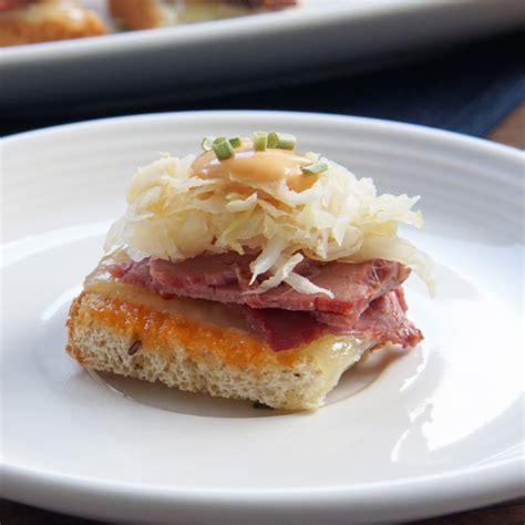Simple And Delicious Reuben Bites Savored Sips