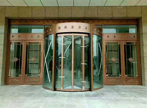 仿铜型材旋转门价格 厂家 多少钱 福隆安特种门窗