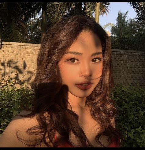 Pin By Hope On Zhong Feifei Pretty Latinas Hispanic Girls Pretty Hispanic Girls