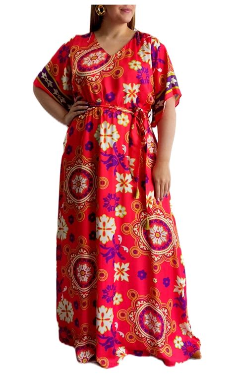 Plus Size ΡΟΥΧΑ ΓΙΑ ΚΑΛΕΣΜΕΝΗ ΣΕ ΓΑΜΟ ΚΑΙ ΒΑΠΤΙΣΗ