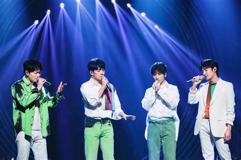 当美声碰撞清新民谣 《歌手·当打之年》声入人心男团再度跨界春风