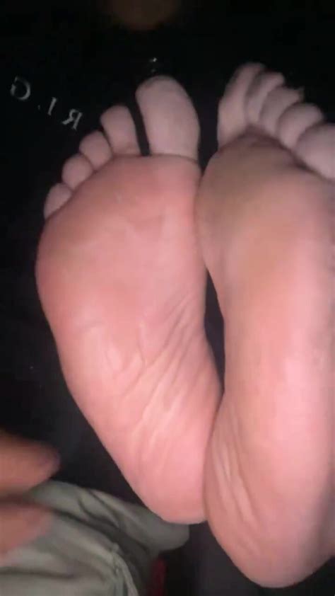 Site Barefoot Thisvid Com