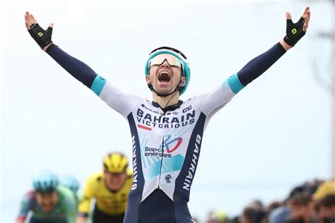 Cyclisme Paris Nice Lenny Martinez remporte la e étape Vingegaard perd le maillot jaune