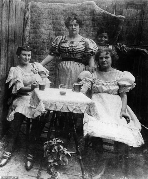 Striking Photos Reveal The Boom Town Brothels Who Roamed The Wild West