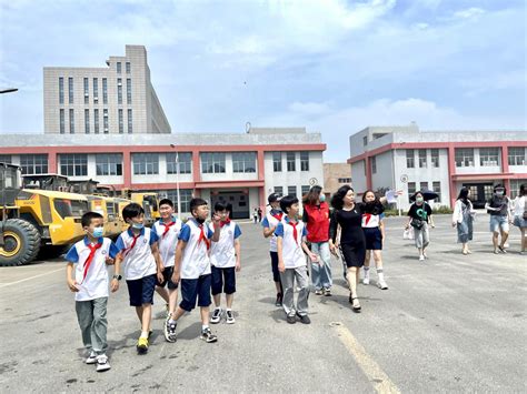 以劳模精神浇灌童心市政公司劳模创新工作室开展青少年暑期研学实践 基层动态 温州城发集团