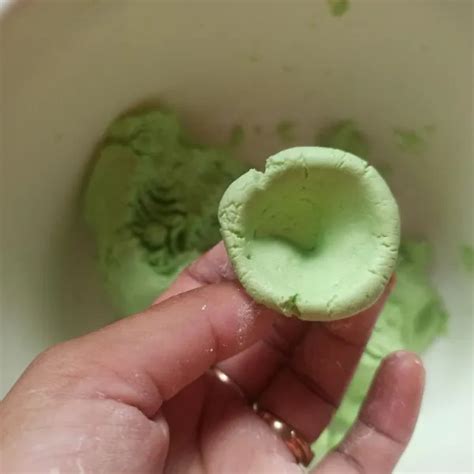 Resep Klepon Khas Bali Sederhana Rumahan Di Yummy App