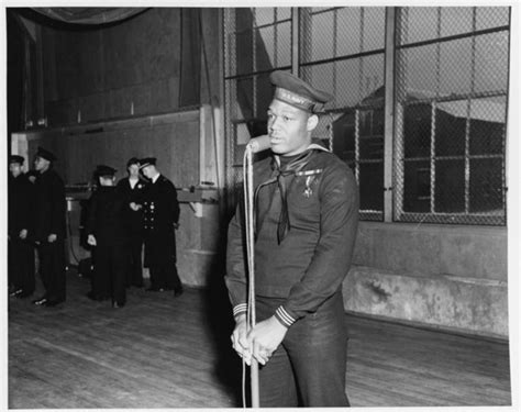Officials Press For Dorie Miller A World War Ii Hero To Be Awarded The Medal Of Honor