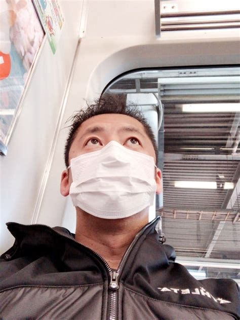 久しぶりに電車で移動〜 ヒダノ修一オフィシャルブログ「ヒダしゅ〜くりいむ 打つ！」 Powered By Ameba