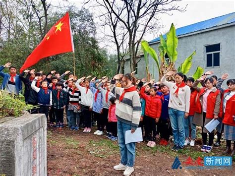 安庆：祭扫烈士墓安徽频道凤凰网