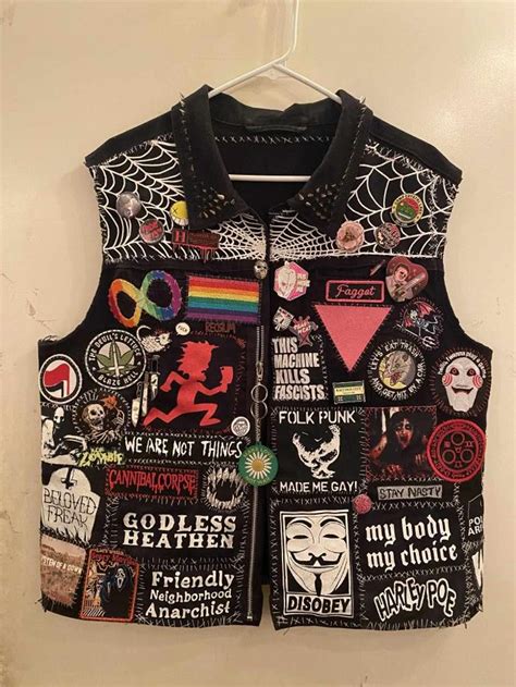 Pin By Sofie On Outfit Goals Punk Fashion Diy Diy Jacket Punk Outfits