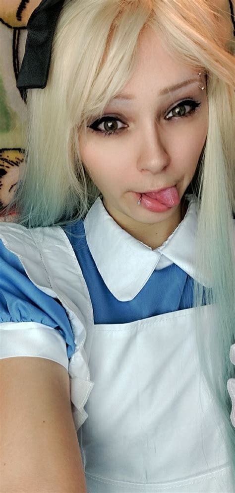 No Nudes Here Just Alice Being Adorable And Innocent 👉👈 Rpandadabs420