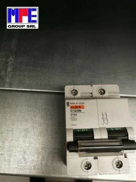 MERLIN GERIN Interruttore Magnetotermico C N P C A Ka A N EUR PicClick FR