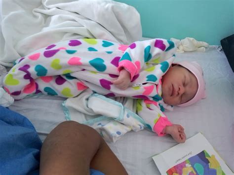 Niña raptada ya se encuentra en la maternidad de Los Mina