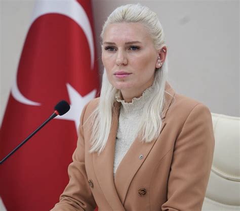 for u on Twitter Benim Cumhurbaşkanı adayım https t co OB Shwzhwh Twitter