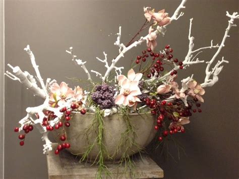 Witte Decoratietakken En Zijde Bloemen Met Bessen Verkrijgbaar Op