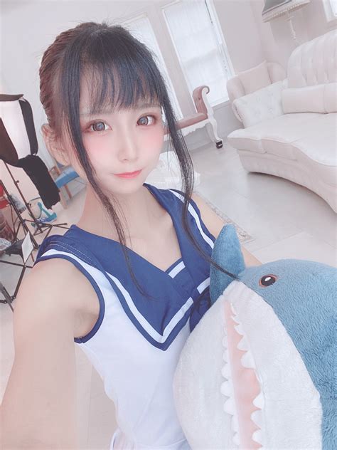 写真柳丸 手の中に世界を包む道交差するセーラ水着柳丸【後編】 哔哩哔哩