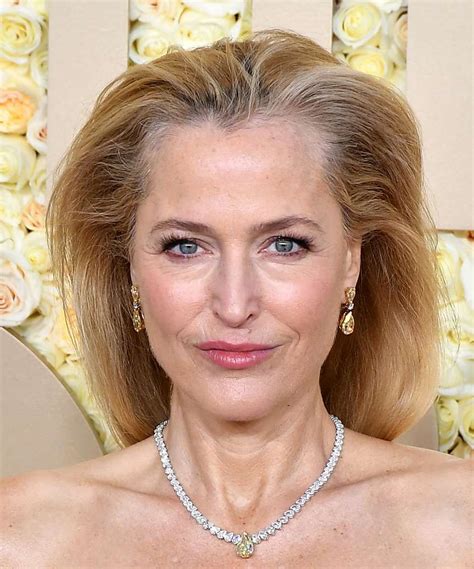 Gillian Anderson Hairstyles And Haircuts Hair Ideas