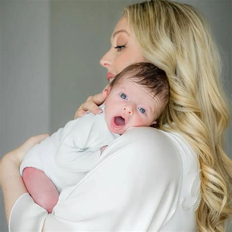 تیفانی ترامپ، دختر دوم دونالد ترامپ بچه‌دار شد تصاویر قطار وبگردی