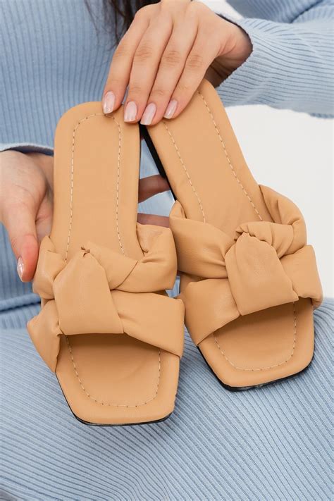 Moda Devrin Vizon Bağlı Kadın Terlik Dış Mekan Ve Ev Terliği Fiyatı