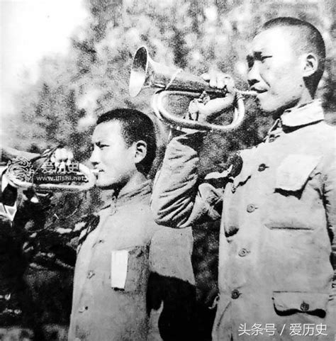 日軍畫報上中國戰俘的虛假宣傳照 不但好吃好喝還夫妻同房 每日頭條