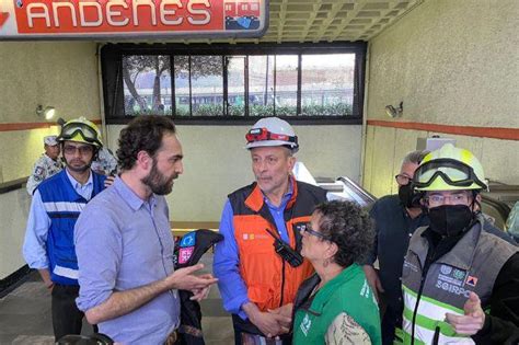 Explosión En Línea 7 Del Metro De Cdmx Deja 20 Intoxicados E