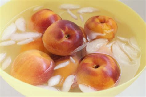 How To Peel A Peach Perfect For Summer Desserts Make And Takes