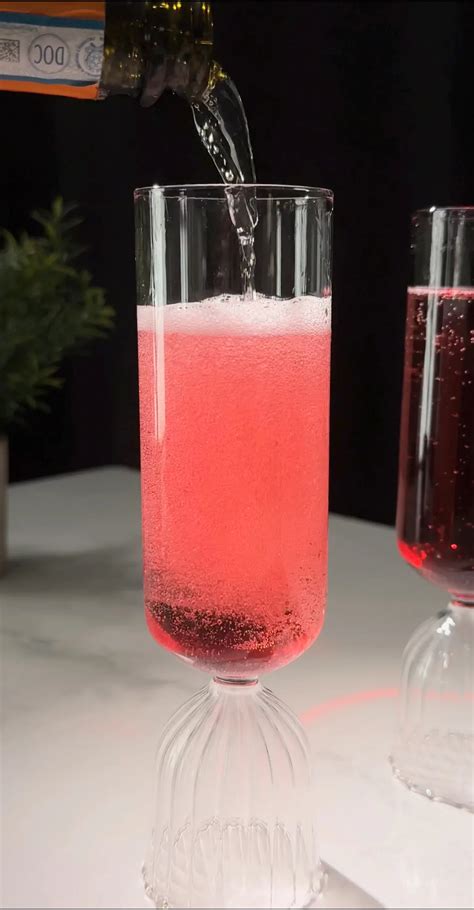 Kir Royale Champagne Cocktail Recipe Moody Mixologist
