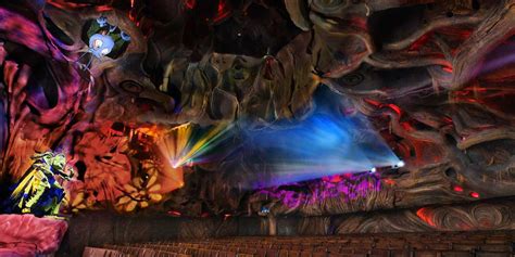 Disney Worlds Tree Of Life Closes Today After Years Demolition