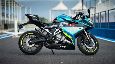 Lanzamiento Cfmoto 300sr