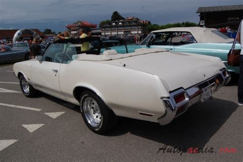 Oldsmobile Cutlass 3rd Generation 1968 1972 1971 Supreme Convertible