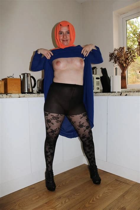 Muslim Hijab And Abaya Pantyhose 42 Pics Xhamster