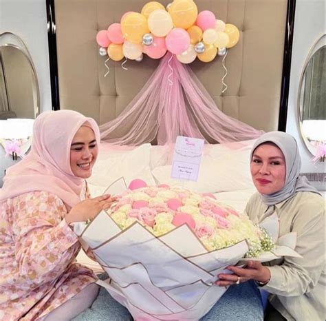 Disebut Lepas Hijab 7 Potret Gaya Kerudung Lesti Kejora Yang Dihujat