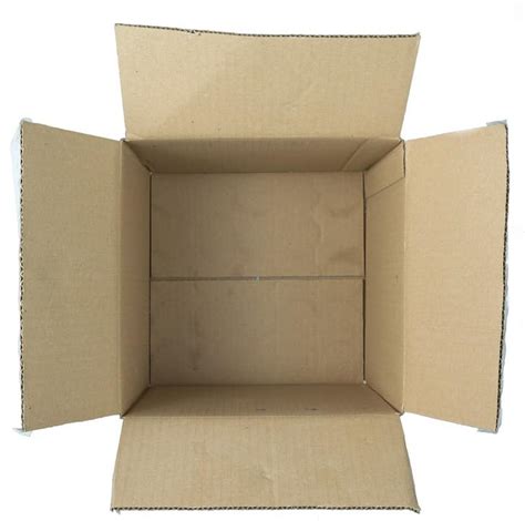 Man Terrified After Finding Creepy Box In Girlfriend S Flat With His