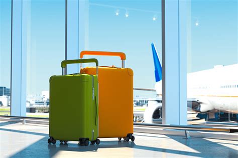 배경 3d 렌더링에 공항을 가진 2 개의 현대 색깔 빈 여행 가방 가방에 대한 스톡 사진 및 기타 이미지 가방 공란 공항 Istock