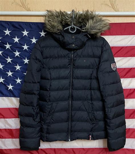 Куртка жіноча пухова Tommy Hilfiger — цена 928 грн в каталоге Пуховики Купить женские вещи по