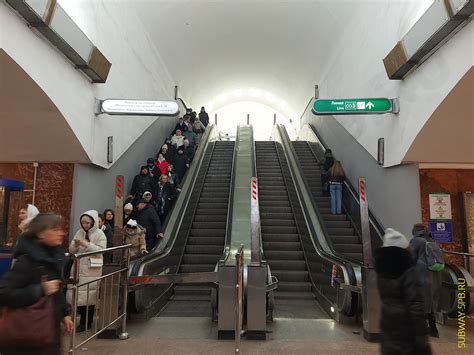 Площадь Восстания Питерское метро