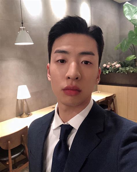愛的迫降崔志宇迷弟劉秀彬將出演Start Up與南柱赫合作他還出演過極限逃生Live等熱門作品 KSD 韓星網 韓劇