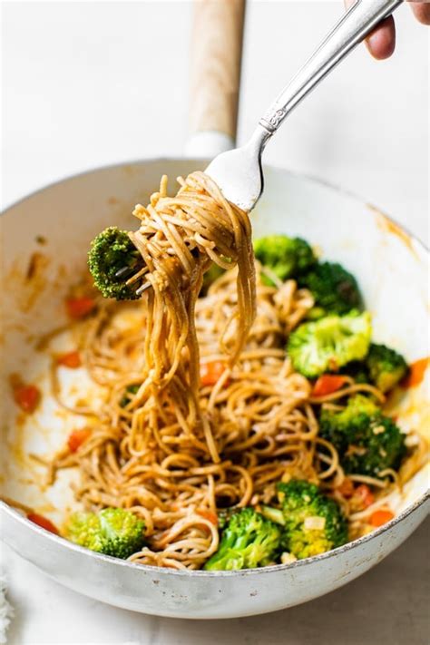 10 Minute Soba Noodle Veggie Stir Fry Skinnytaste