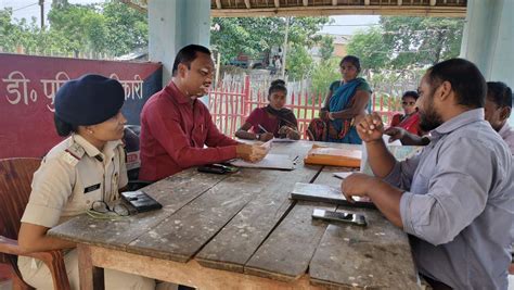 जनता दरबार में दो मामले का निष्पादन