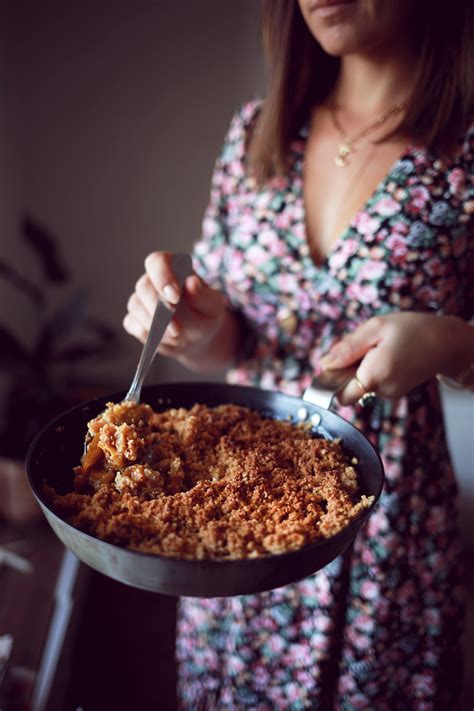 Crumble Aux Prunes Sans Gluten Le Petit Monde De Julie Blog Mode