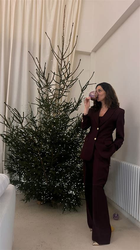 ნინი ბადურაშვილის საახალწლო ფოტოსესია შვილთან ერთად მომღერალი შთამბეჭდავ კადრებს გვიზიარებს Marao