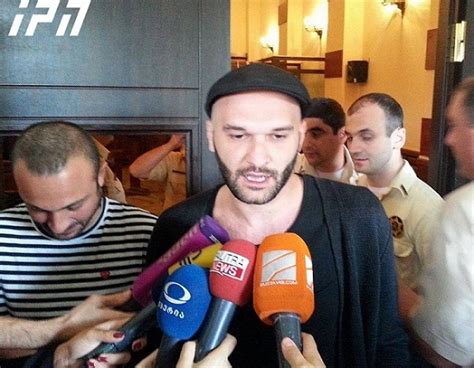 პრეზიდენტის შვილის მეგობარი პატიმრობიდან გათავისუფლდა კვირის პალიტრა