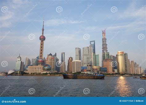 The Bund Shanghai China Editorial Stock Image Image Of Huangpu 43371154
