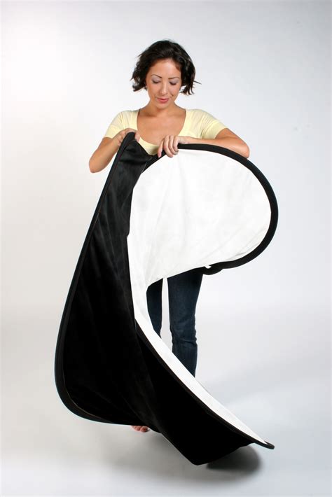 Plain Collapsible Reversible X M Black White Axis One