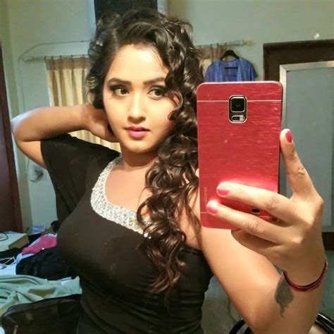Kajal Raghwani Hot Wallpapers Picture Image Gallery Hd Photos Pics Bhojpuri Gallery