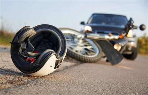Dos Motociclistas Mueren Tras Ser Embestidos Por Un Auto En La Santos
