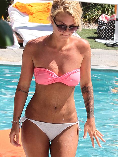 Naked Caroline Receveur Added 07192016 By K3